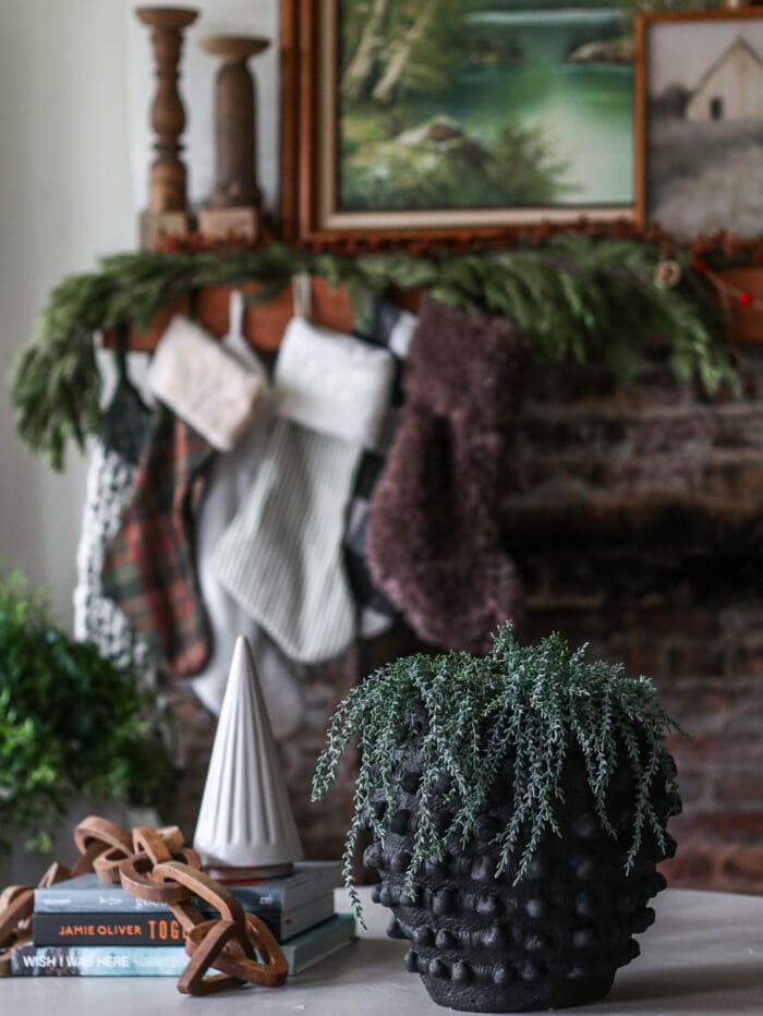 A Cozy Holiday Tour at Ab’s - Addison's Wonderland
